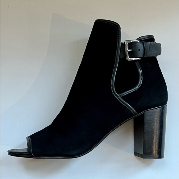 Donald J. Pliner | Shoes | Donald J Pliner Womens Kara Ankle Boot ...